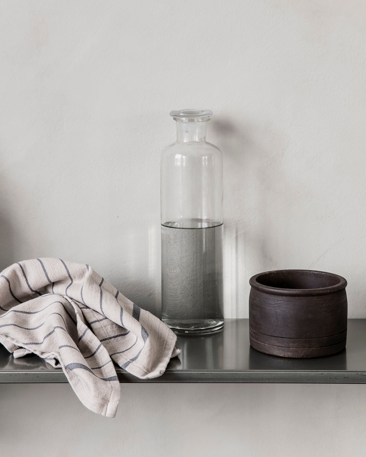 FARMA GLASS BOTTLE | KITCHEN | STAG & MANOR